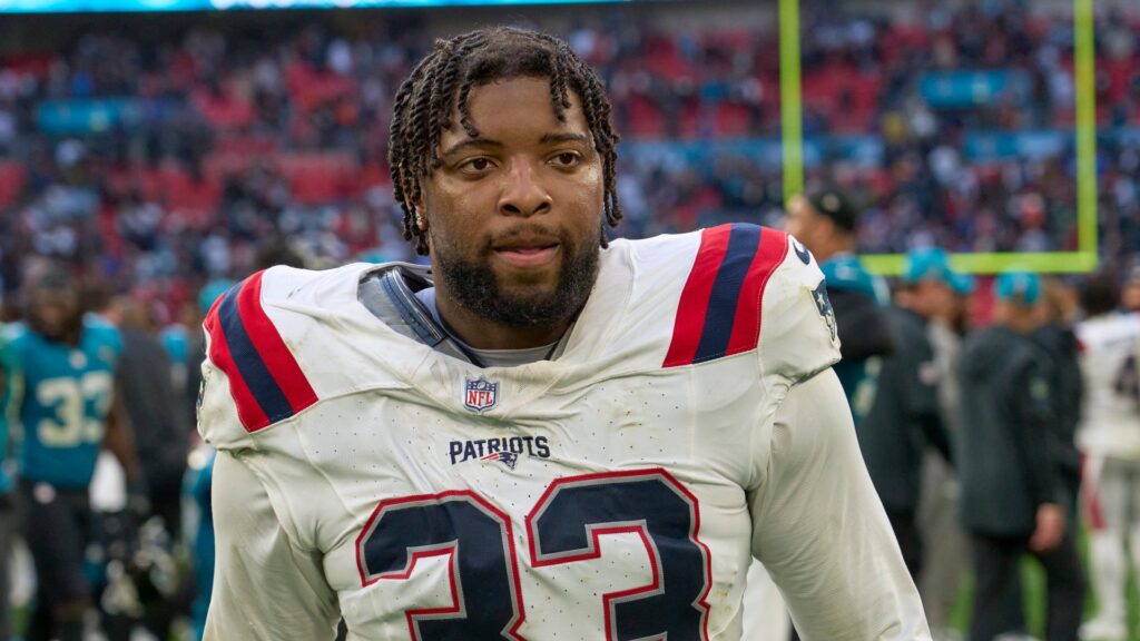 Mike Vrabel raves about Patriots’ game captain for AFC Championship