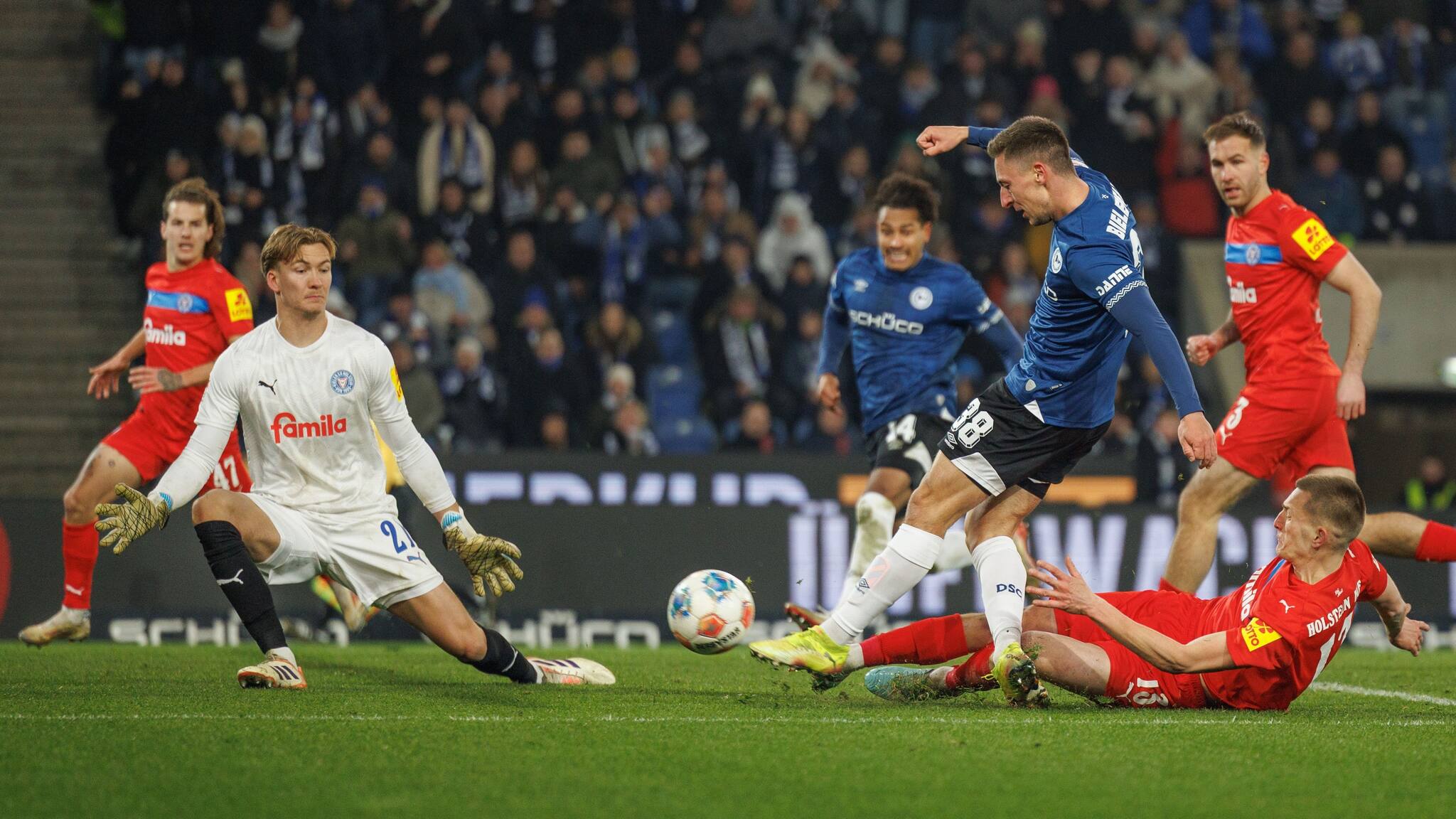 „Fühlt sich komisch an!“: Holstein Kiel verspielt 2:0-Führung bei ...