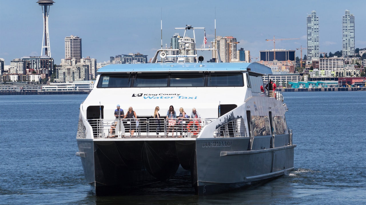 Seahawks game: Seattle Water Taxi 'sailgating' with extended hours