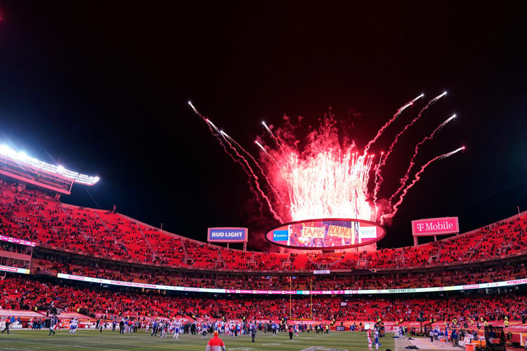 Trey Songz sues KCPD, claims excessive force during 2021 arrest at ...