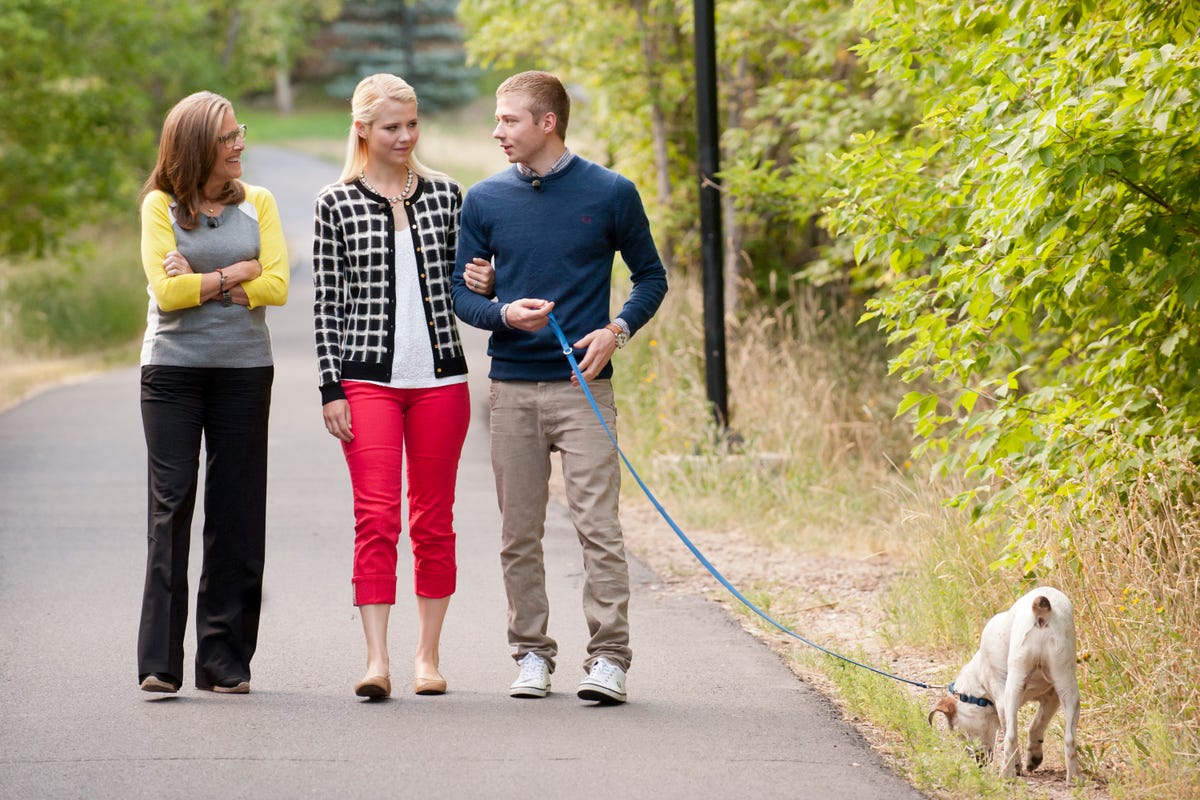 Who are Elizabeth Smart’s husband and kids? All about her marriage and ...