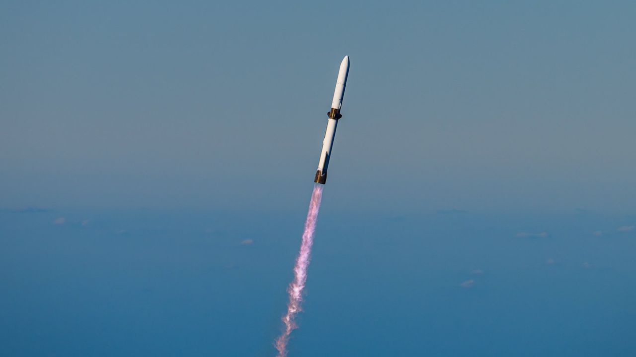 Jeff Bezos' Blue Origin will refly booster on next launch of powerful ...