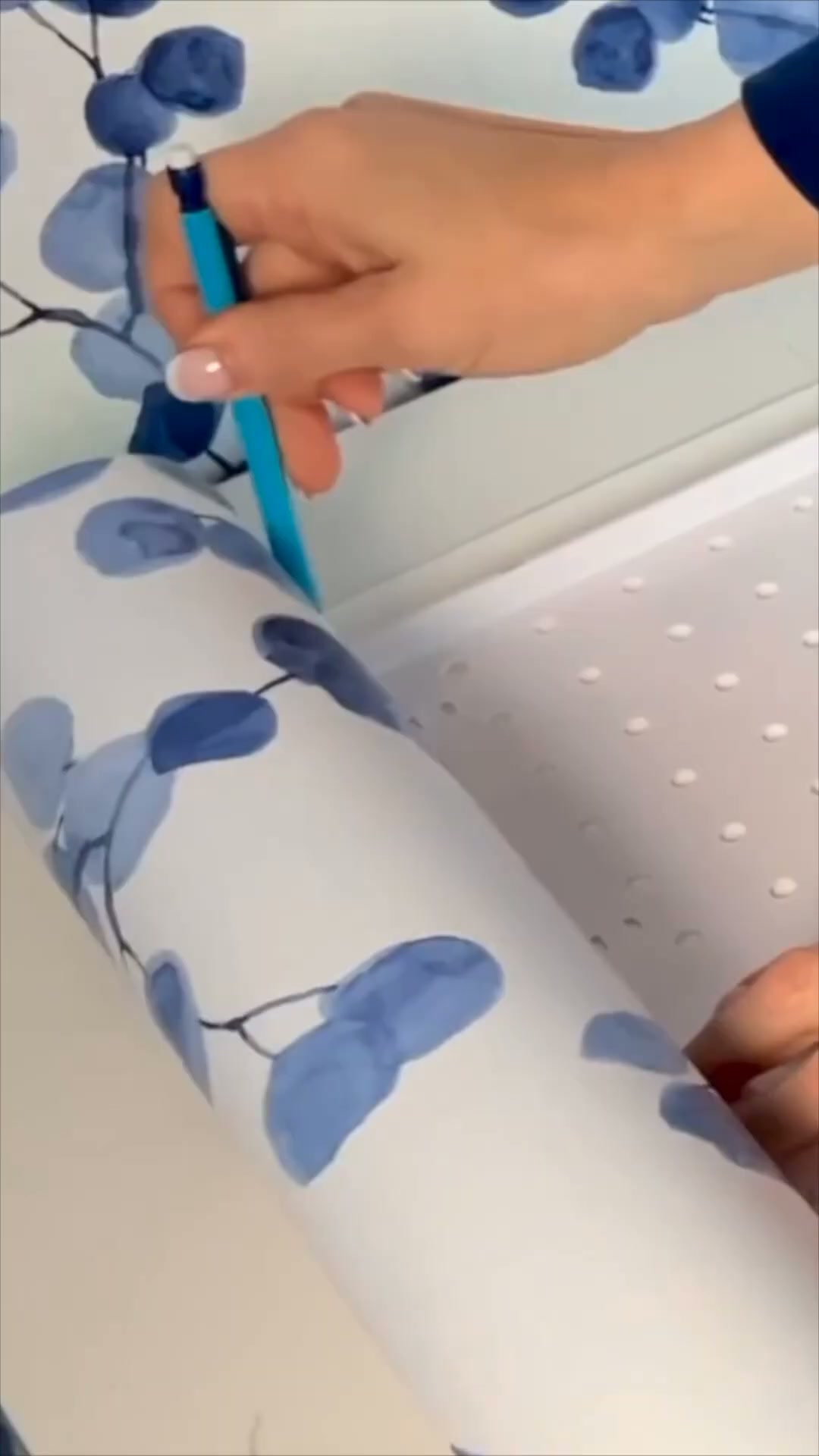 The genius new way people are using cheap pegboard hooks 😍