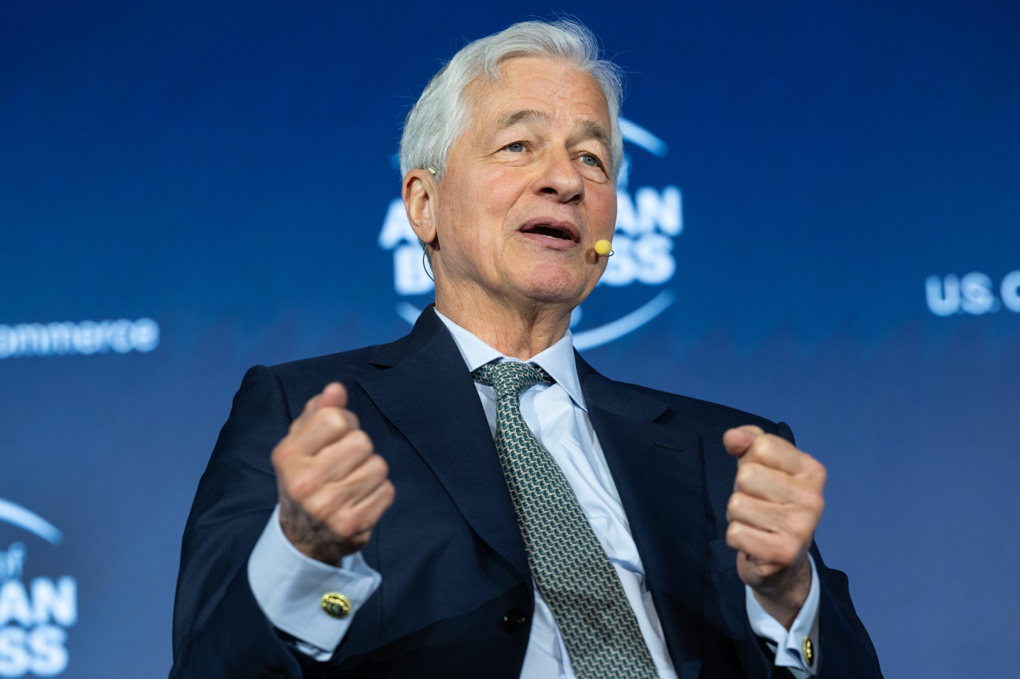 Jamie Dimon warns that the $38 trillion national debt is not ...