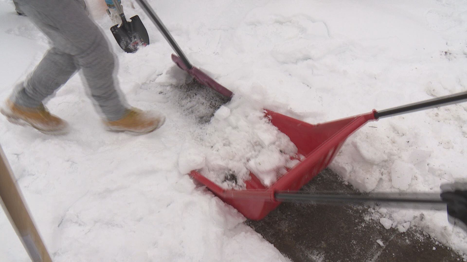 Lexington reminds residents of snow removal rules for sidewalks