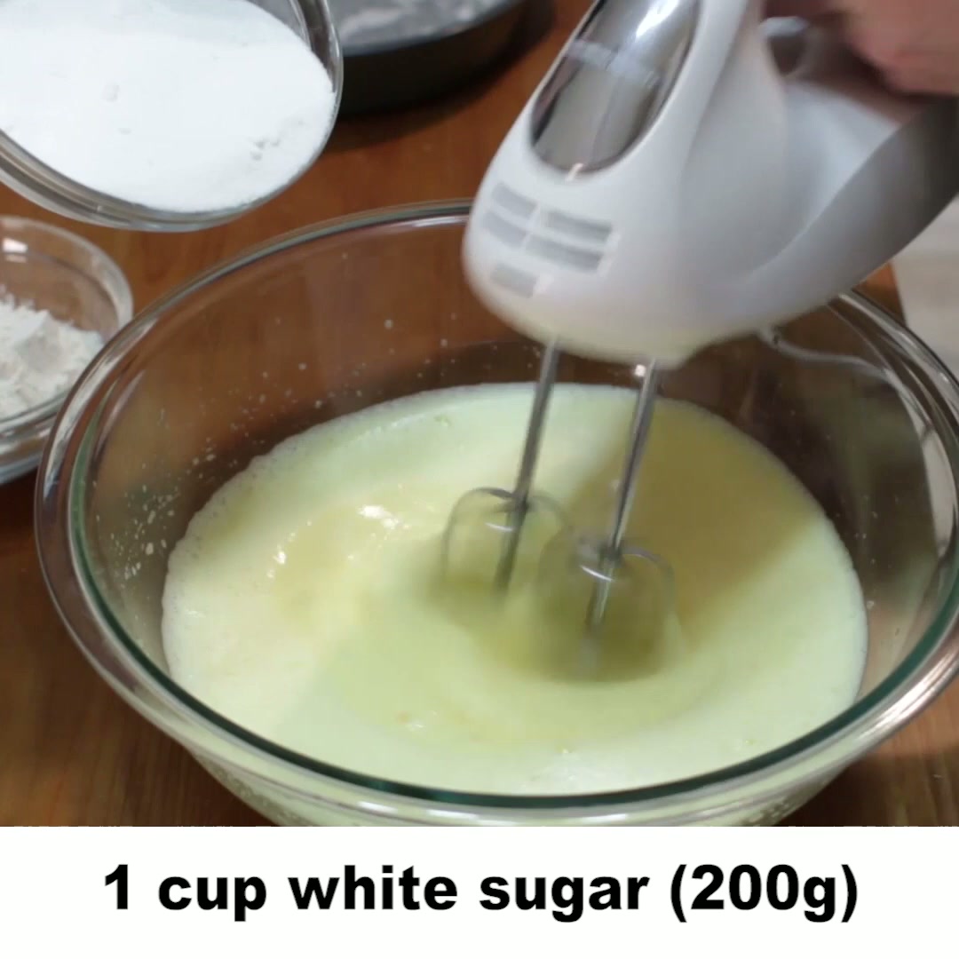 How to Make Sponge Cake Only 3 Ingredients | Short Version