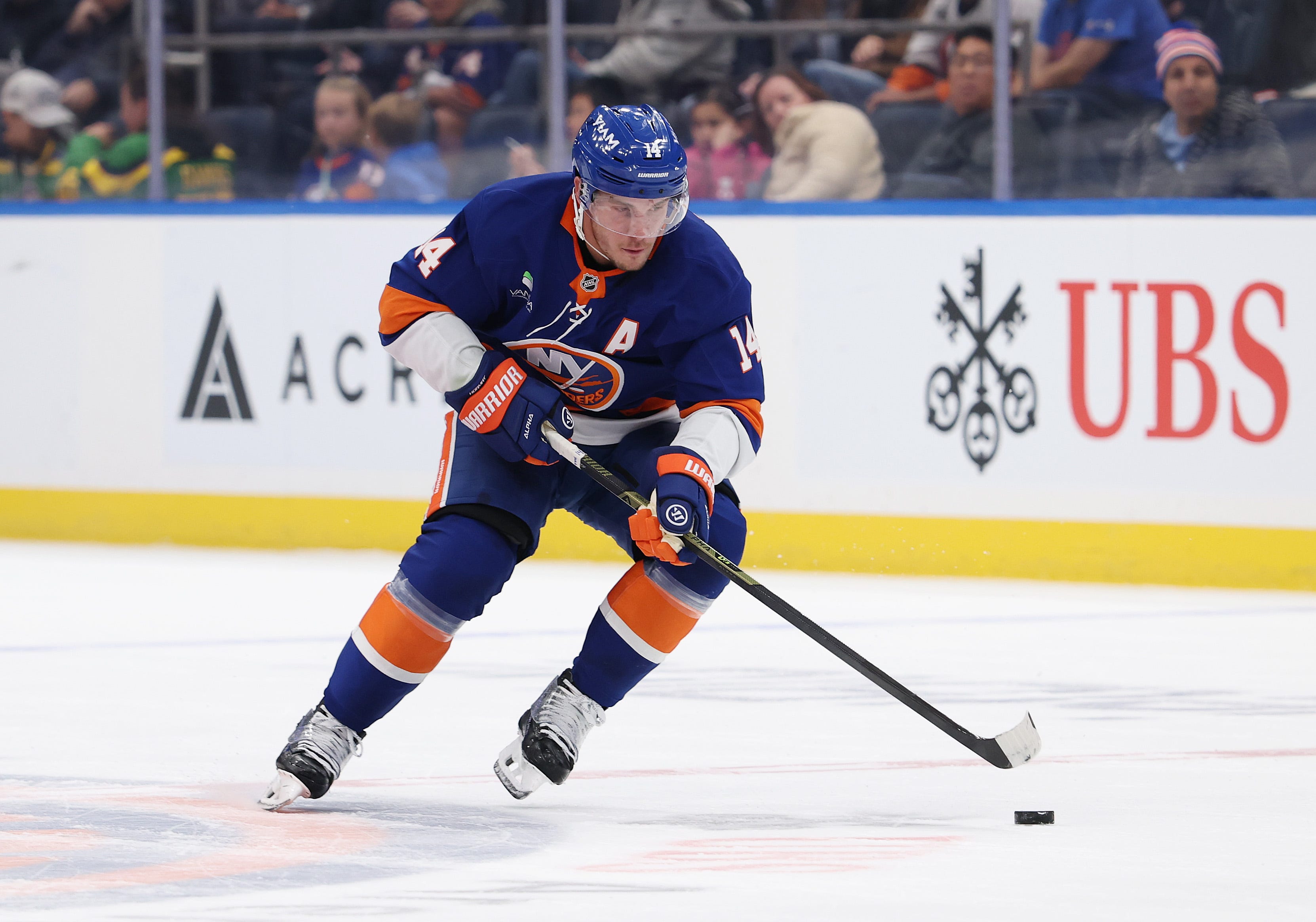 Bo Horvat set to make his return to the Islanders on Saturday