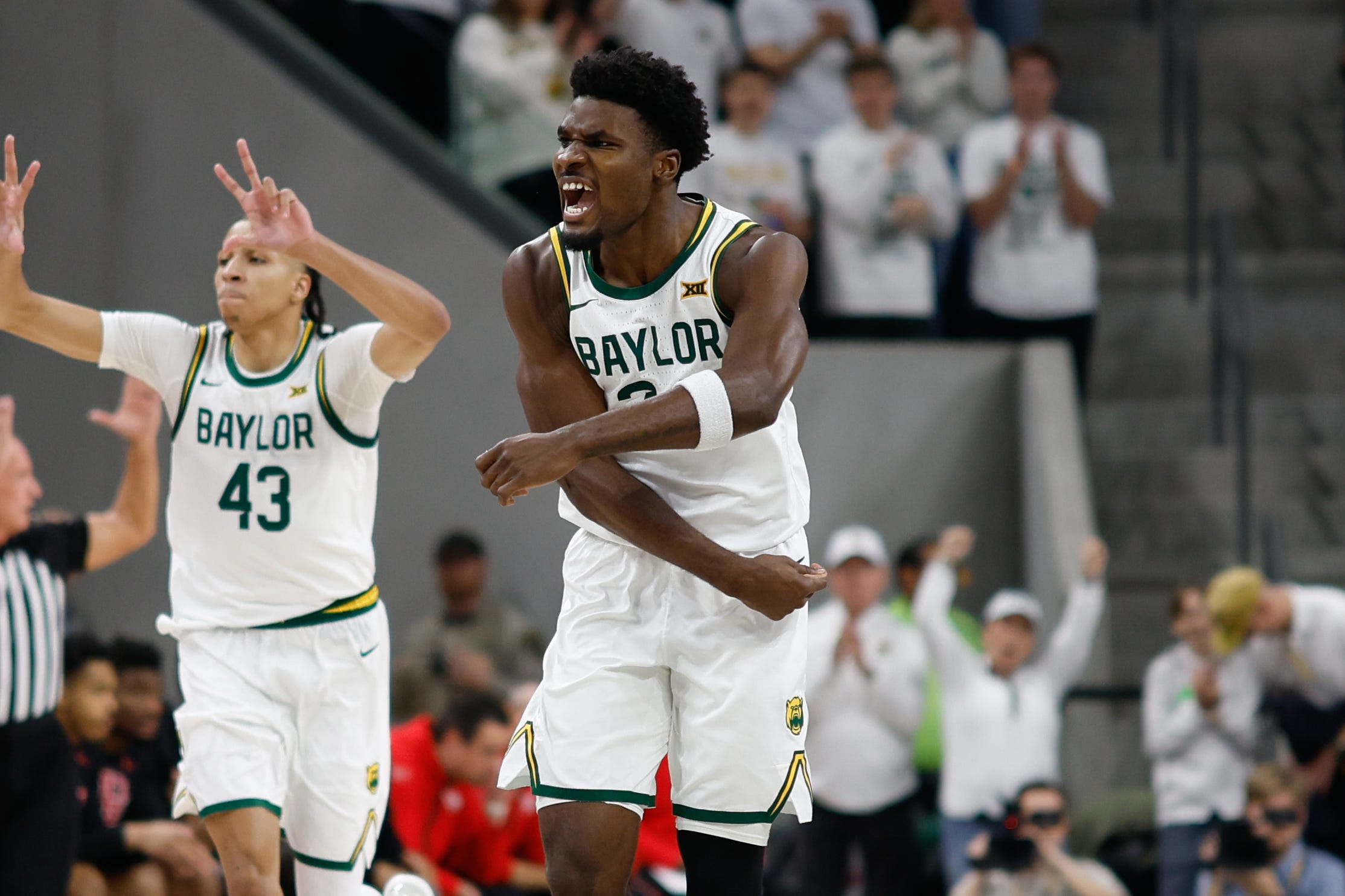 Tounde Yessoufou passes on UCLA, pens $7 million deal with St. John's