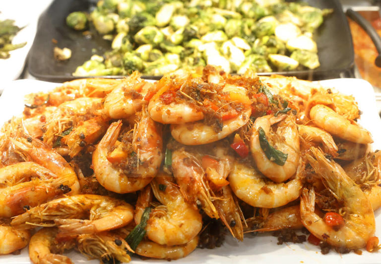 ‘I’m so excited’: New Asian grocery store near Summerlin draws shoppers