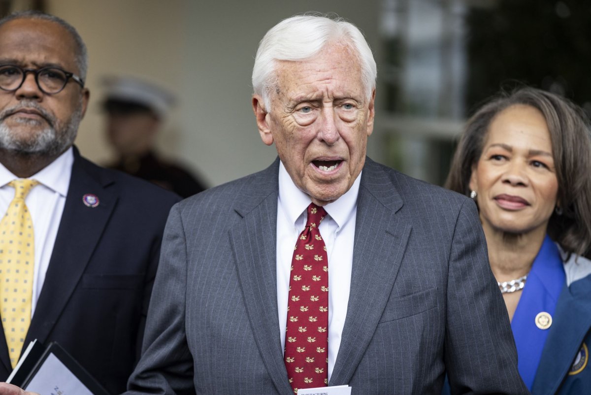Long-serving Rep. Steny Hoyer endorses Adrian Boafo as successor