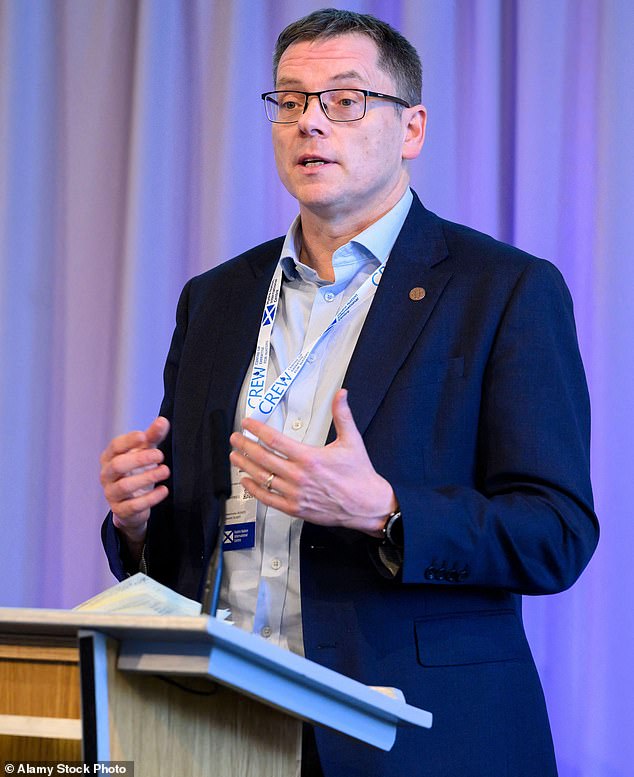 Struggling Scots landed with water bills hike as quango boss enjoys ...