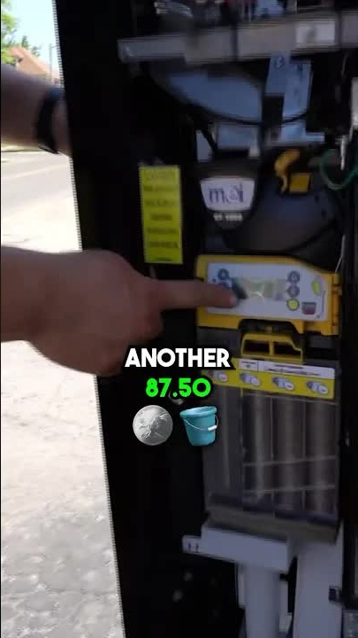 Checking vending machine money and bill acceptor