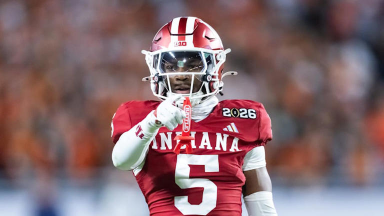 All college football playoff team includes Miami defensive linemen ...