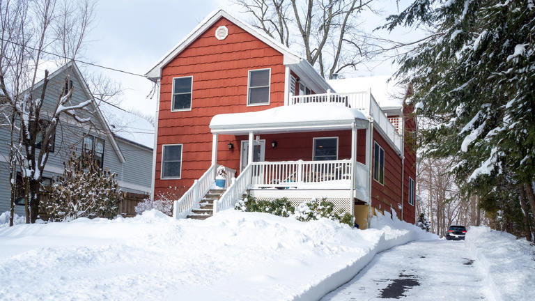 Homeowners warned not to use metal snow shovels on this common type of ...