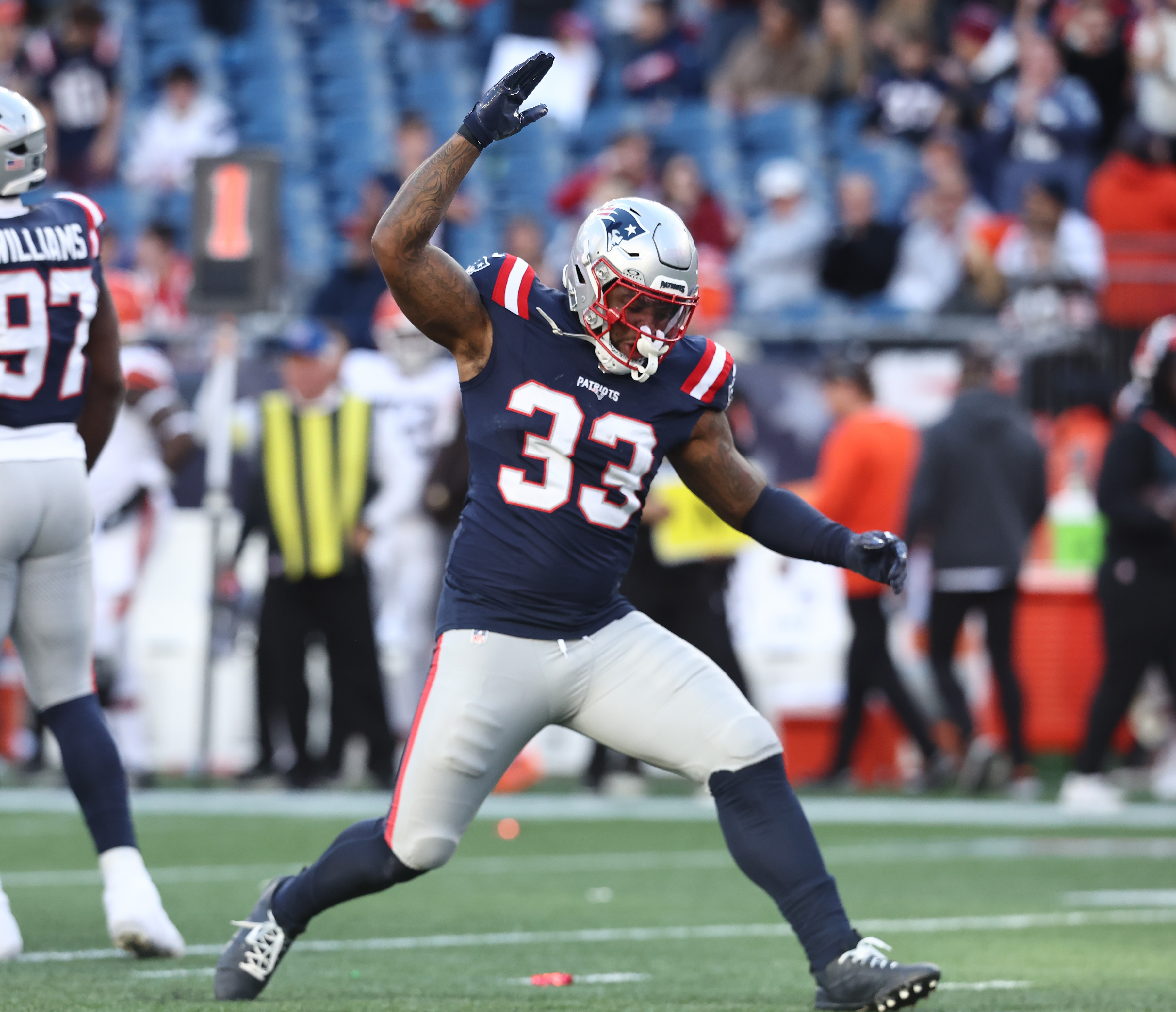 Mike Vrabel had 'easy pick' for Patriots' game captain in AFC title game