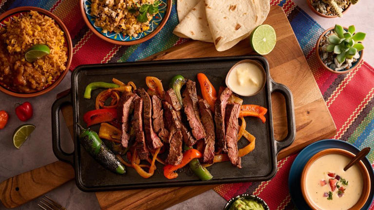 Popular Mexican restaurant Dos Caminos to open sixth location in ...