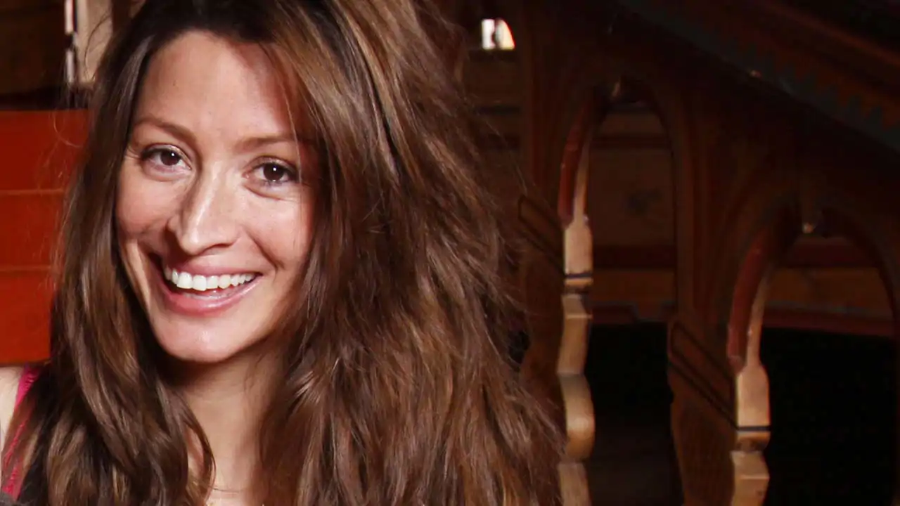 Rebecca Loos, extrabajadora de la familia Beckham, reacciona con ...