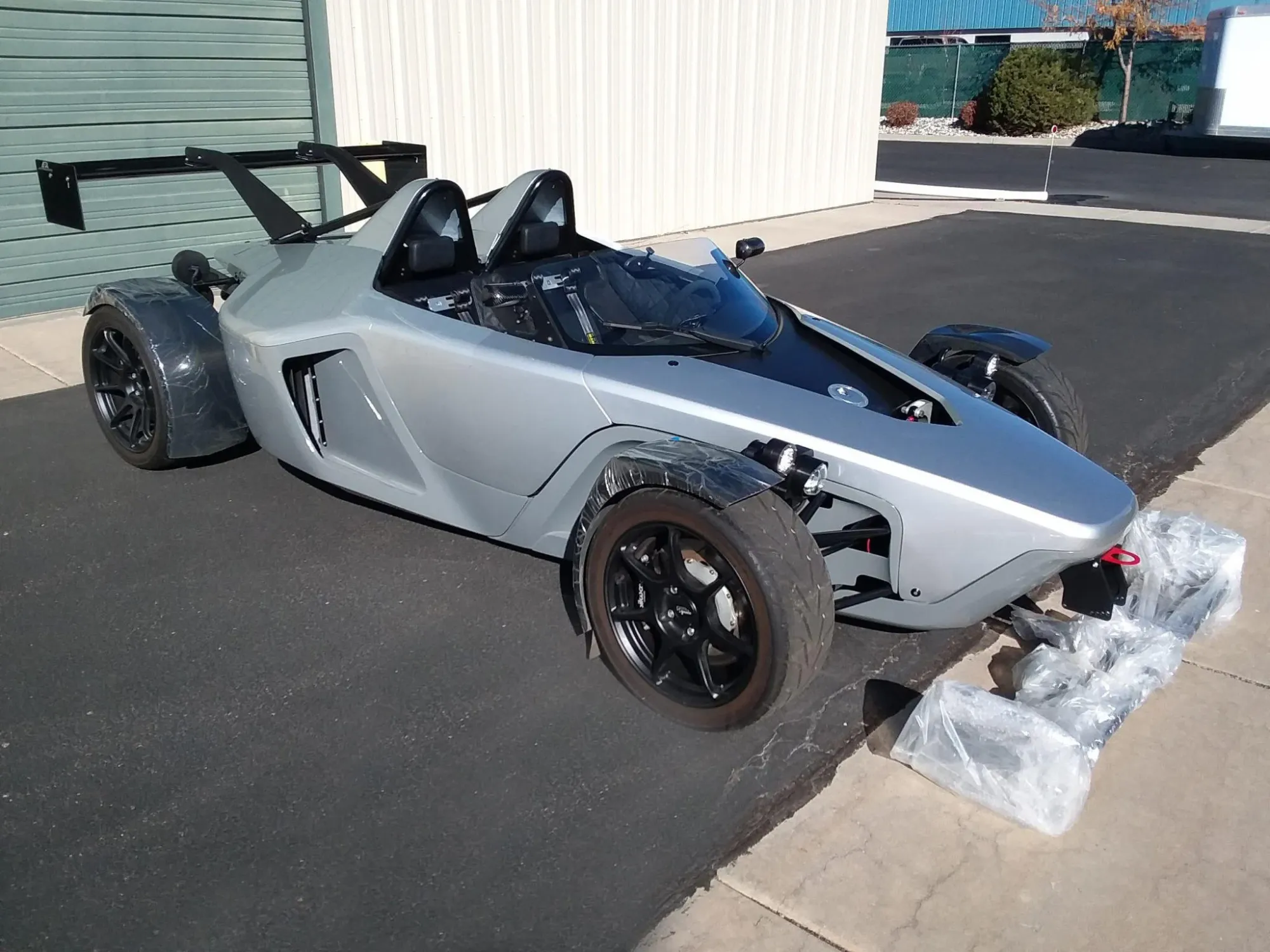 Rare American Drakan Spyder project offers entry into ultra-light V8 ...