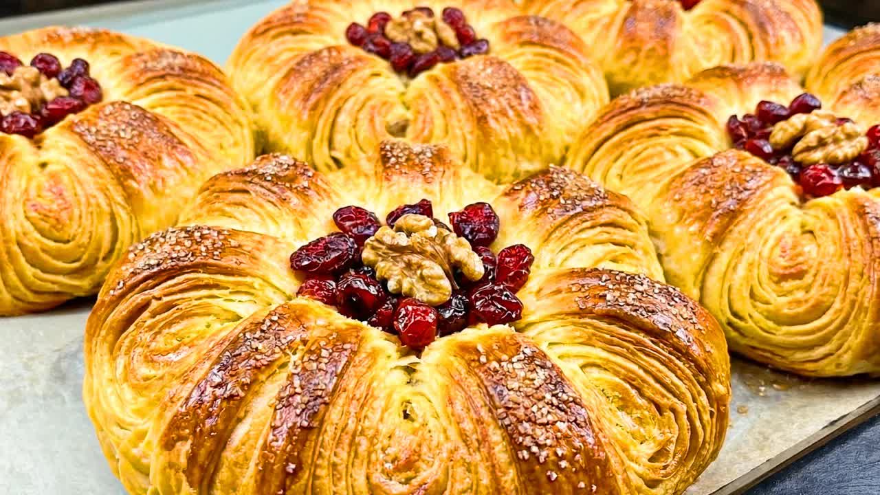 I've never seen this dough recipe before! Everyone thinks it's puff pastry!