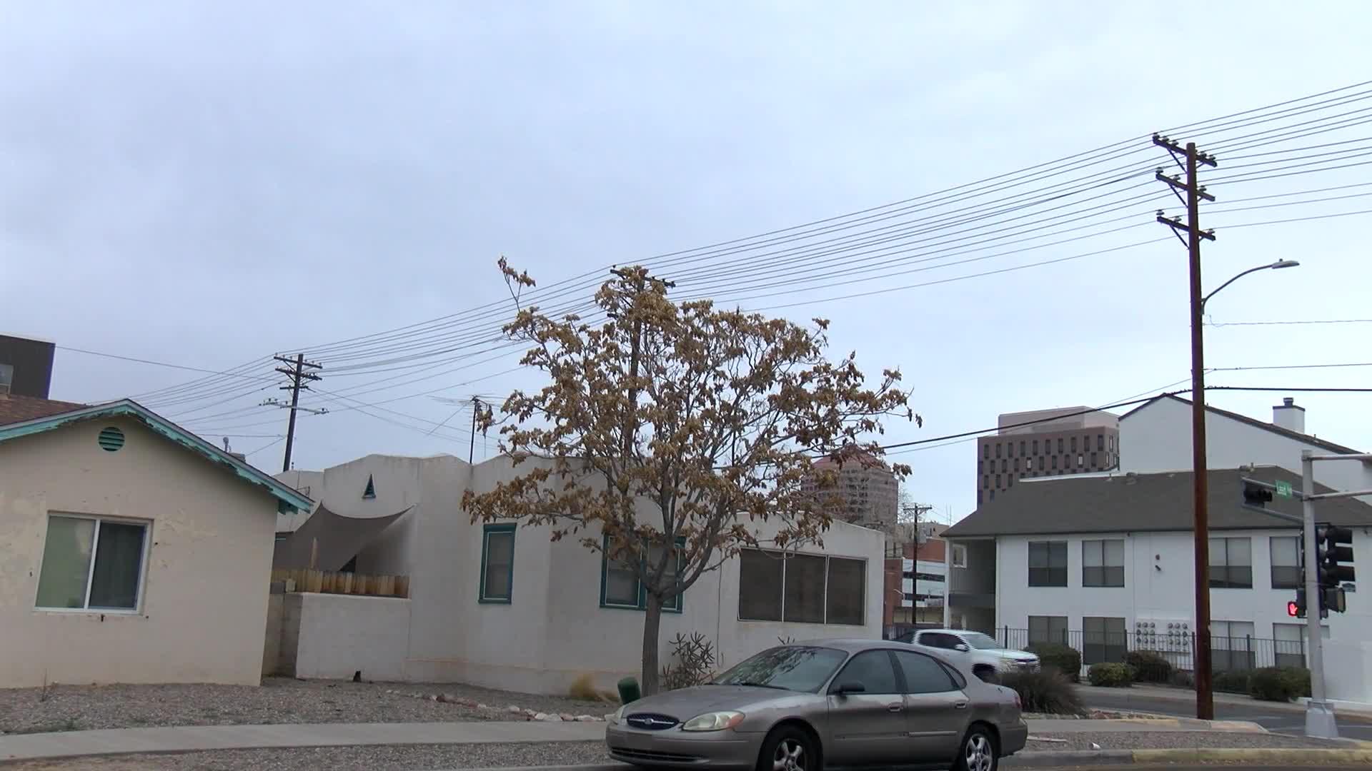 Utility companies prep for possible outages and damage from incoming ...