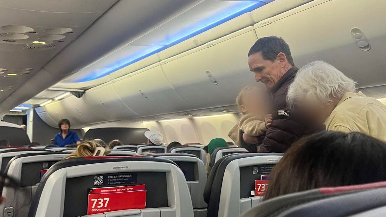 Dallas weather: Clay Jenkins seen on flight leaving North Texas on eve ...