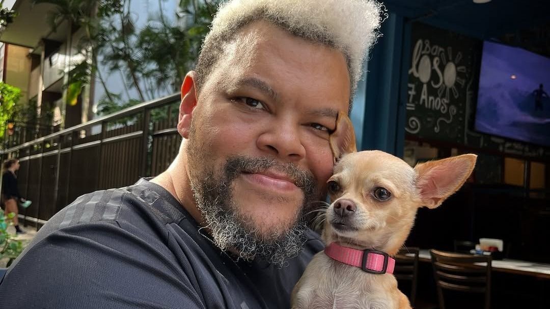 BBB 26: conheça Meleca, a cachorrinha que emocionou Babu ao virar líder