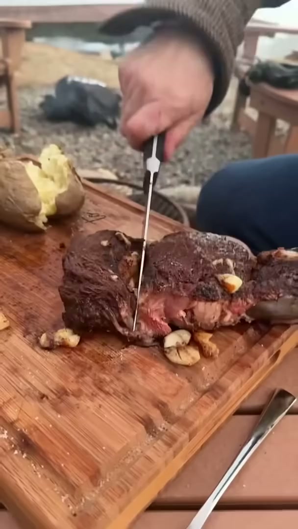 Tomahawks on the fire pit 🔥 🥩