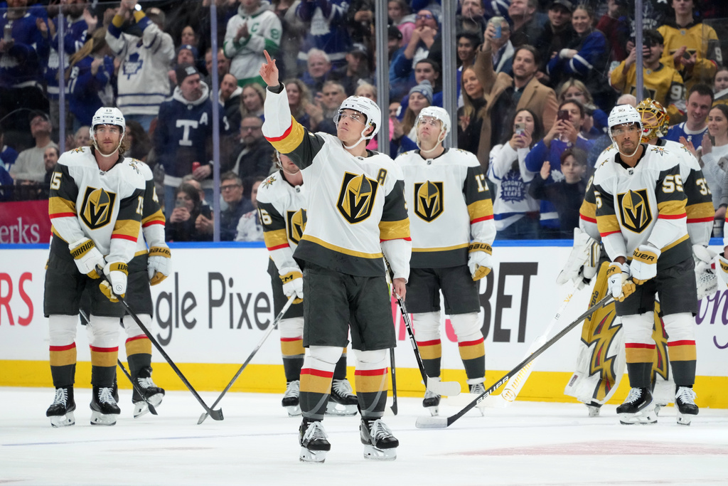 Mitch Marner gets chilly and loud reception in his Toronto return with ...