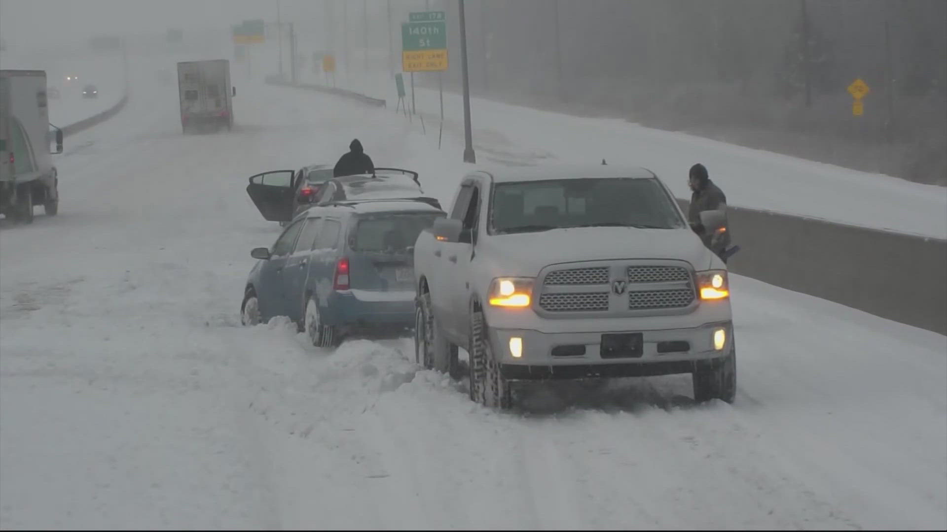 Winter storm update: US prepares for giant storm