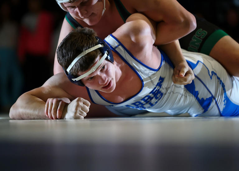 Wrestling photos: Warren Hills vs. North Hunterdon, Jan. 23, 2026