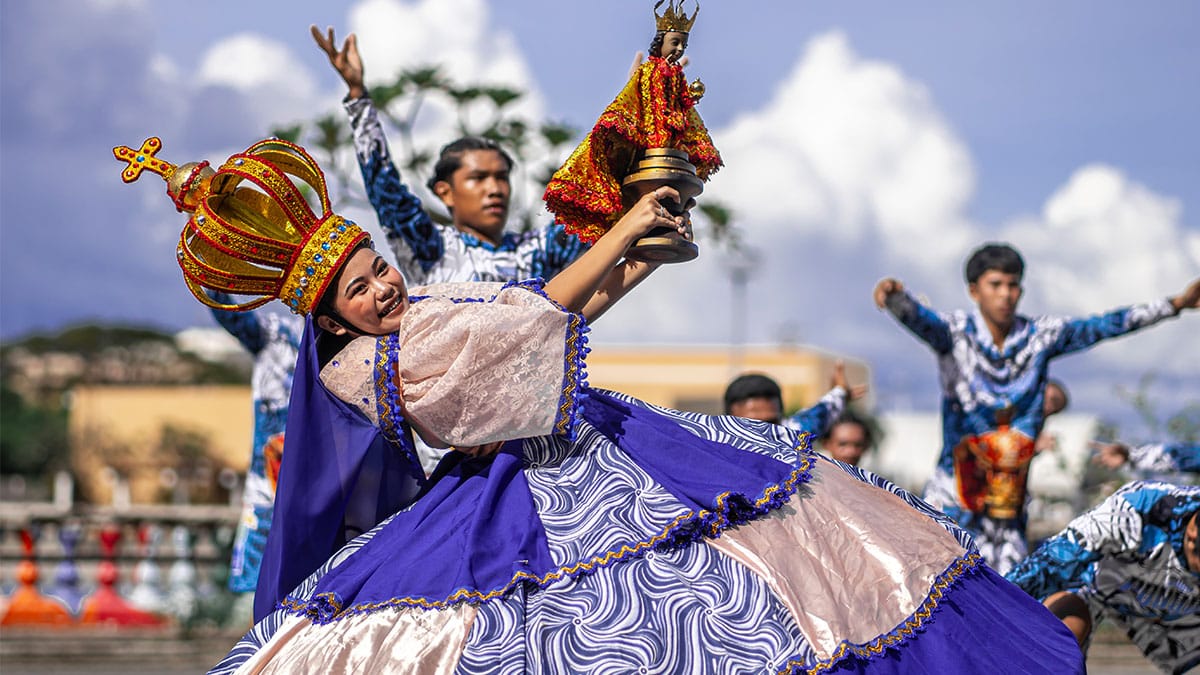Crowds top 120,000 as Dinagyang 2026 festivities kick off Saturday night
