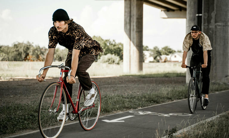 Chinese master's student earns nearly $40,000 in two years teaching ...