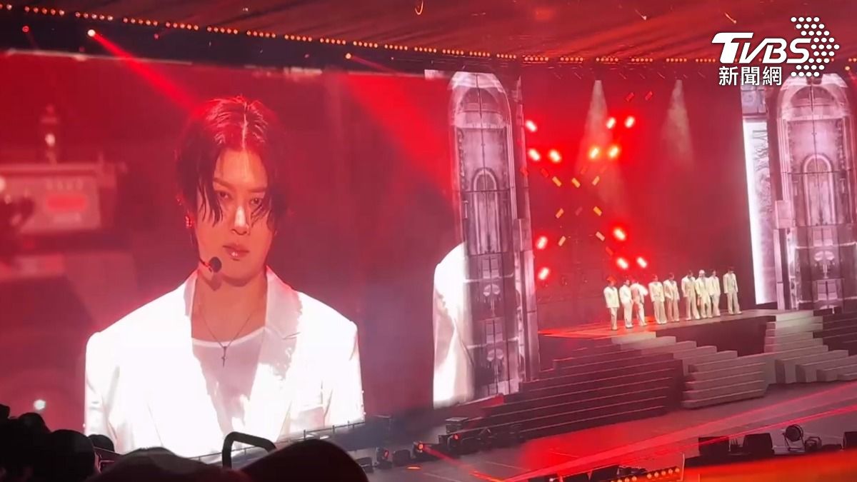 SUPER JUNIOR高雄首唱!始源感冒致歉 利特嗑雞排開直播