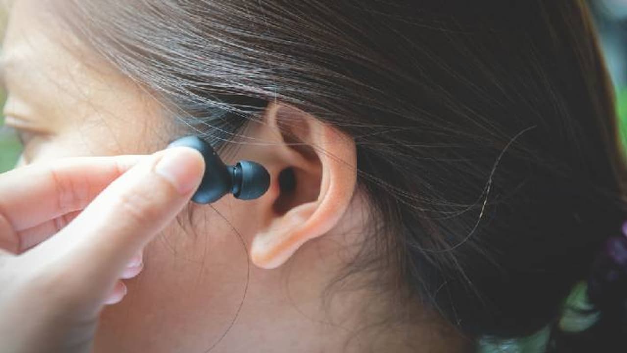 Bluetooth earbuds warning: New research reveals serious hacking and ...