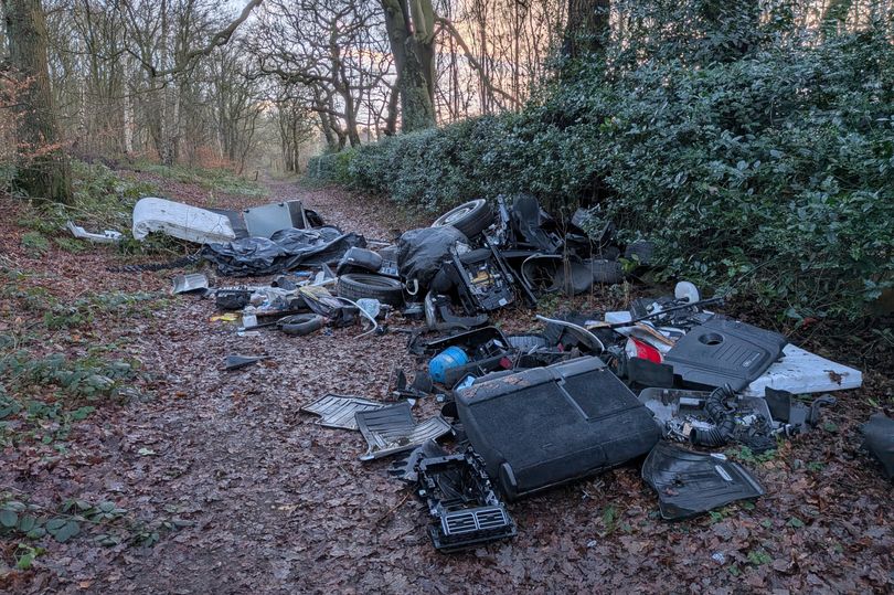 Car parts dumped on Nottinghamshire lane where fly-tipping is 'regular ...