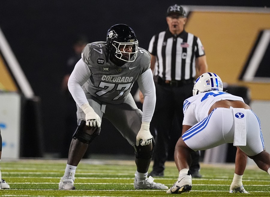 Top ranked offensive tackle commits to LSU