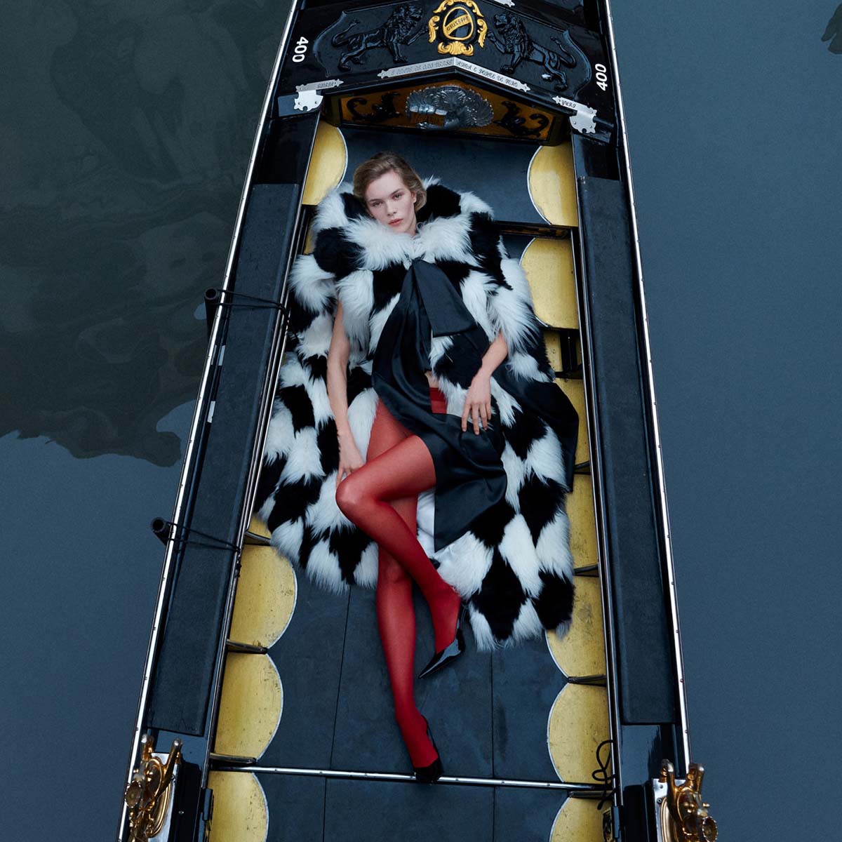 Blumarine pre-fall 2026: Σκοτεινός ρομαντισμός με φόντο τη Βενετία