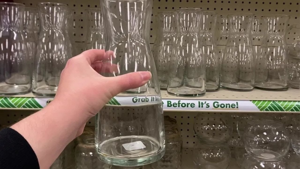 Grab a dollar store vase ... this is gorgeous!