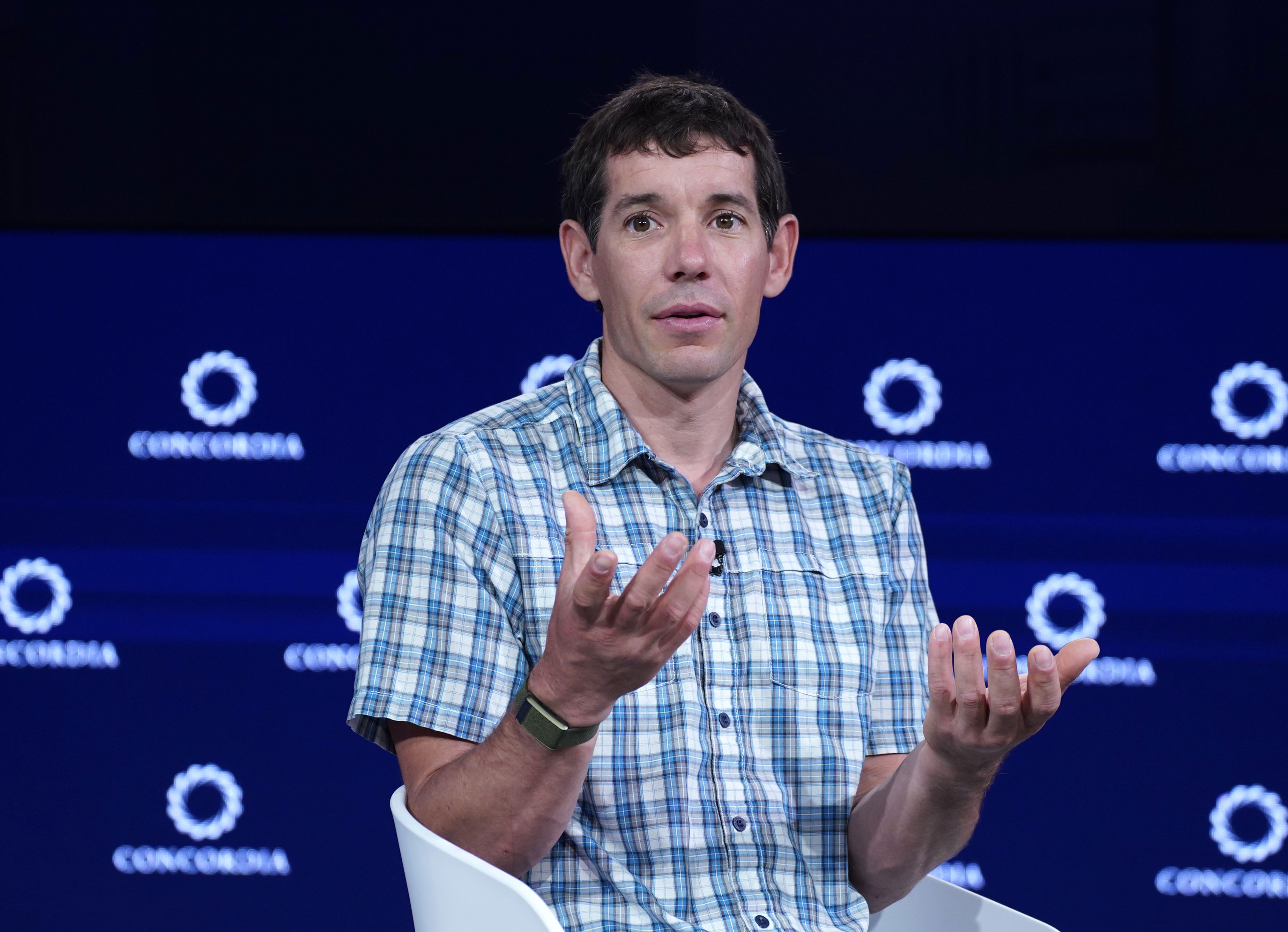 How long will it take Alex Honnold to climb Taipei 101? Time and what ...