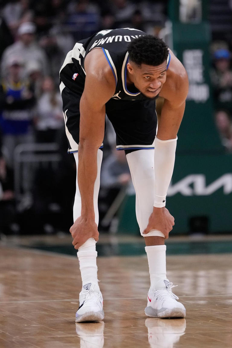 Bucks' Giannis Antetokounmpo expects to miss extended time after ...