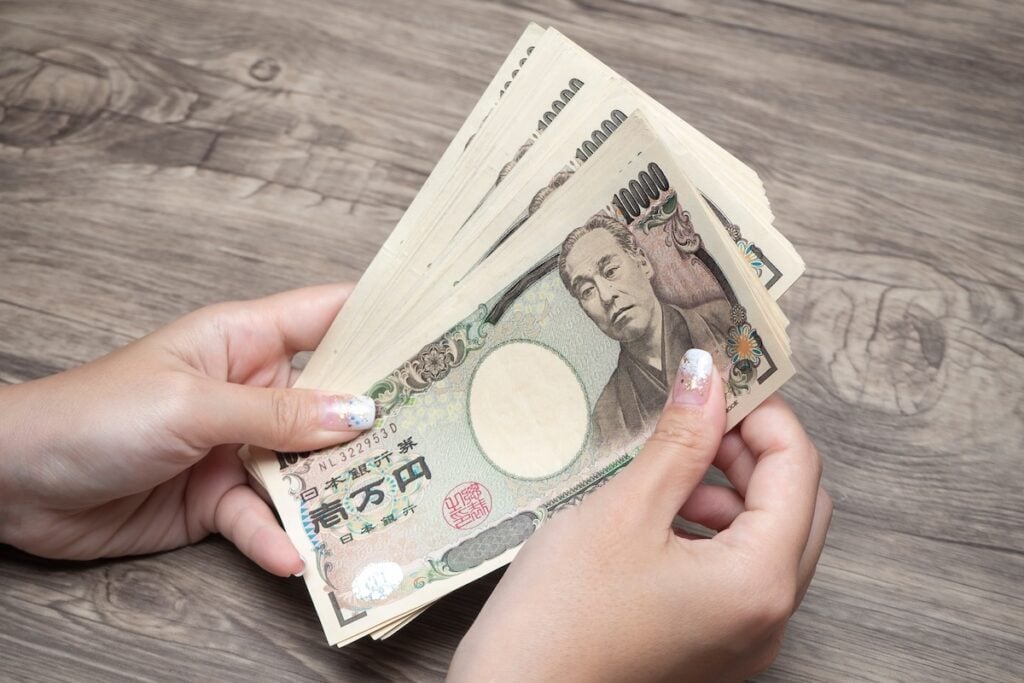 Japan keeps markets guessing on currency intervention after sudden yen ...