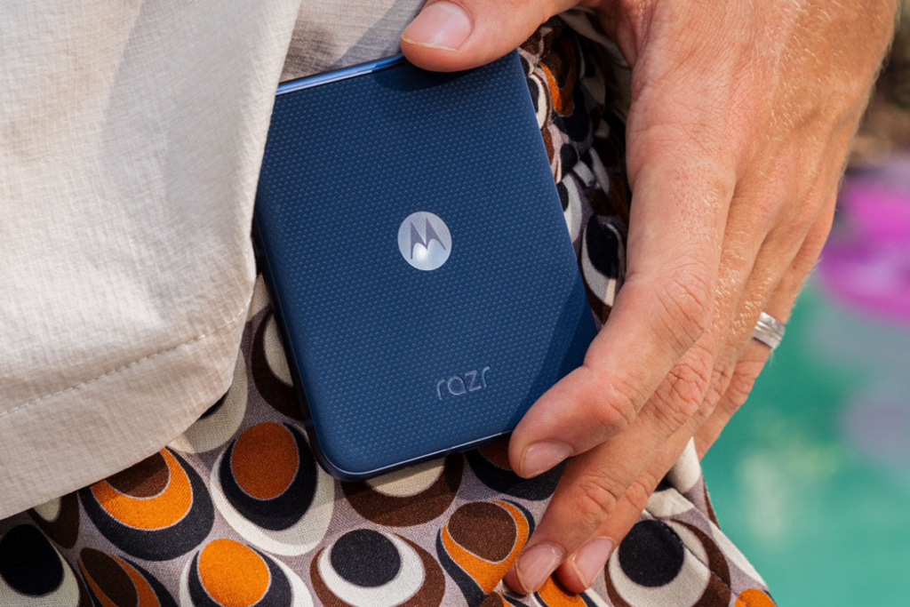 Motorola Razr 2025 finally receives the Android 16 update