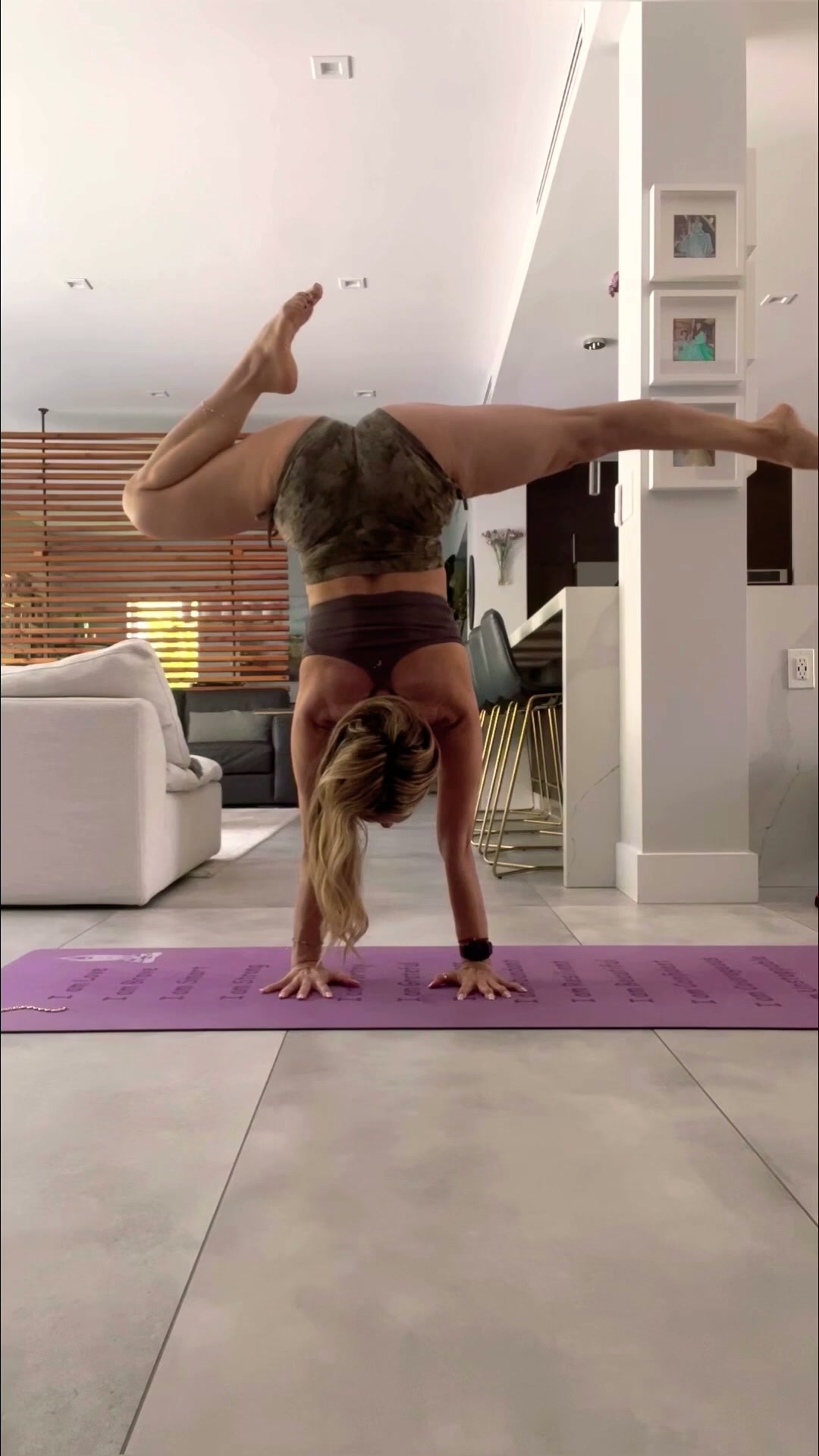 Handstand practice #yoga #handstand #calisthenics #yt #short # ...