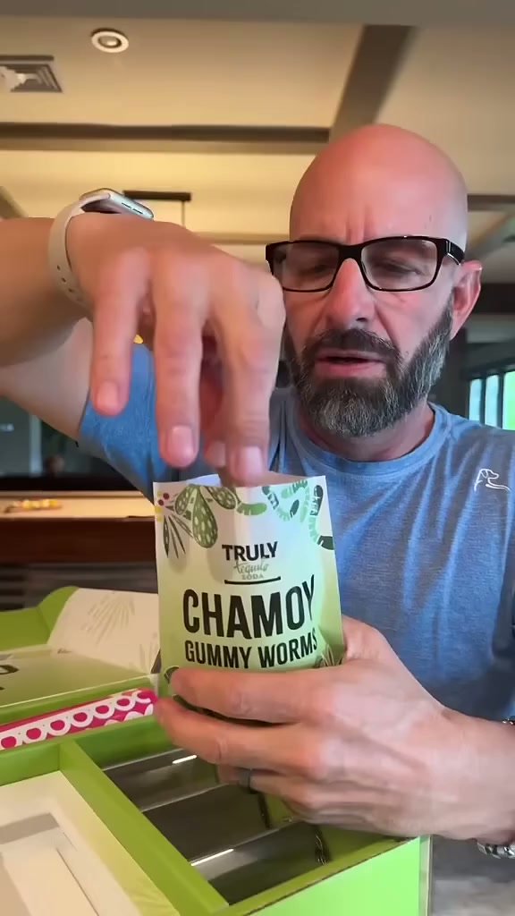 Reviewing Truly’s new tequila soda 🥤
