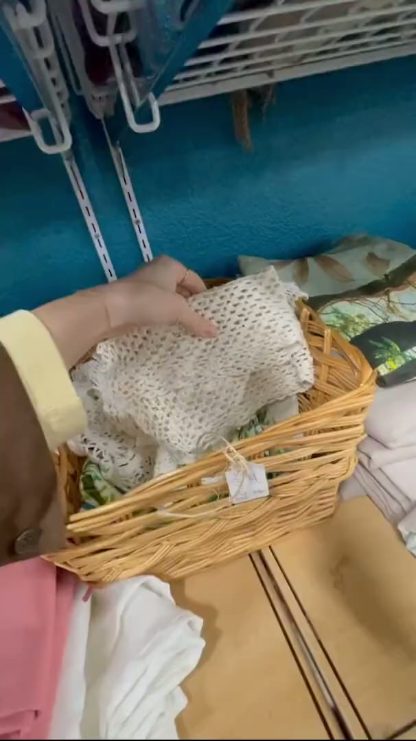 Turn a thrift store doily into this! 😍