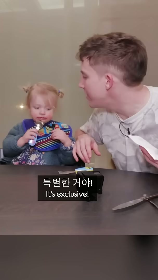 2-year-old baby can't stop saying "Little bogey!"