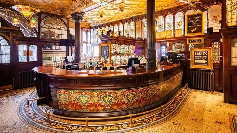 10 restaurants that were once frequented by the Beatles