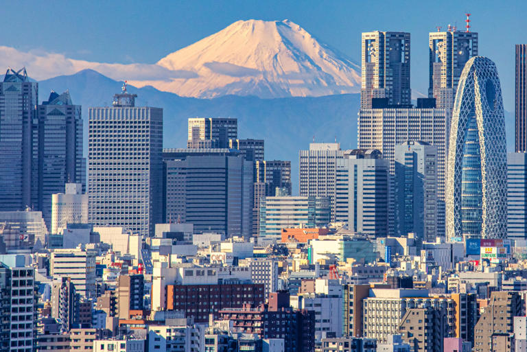 Three cities where it’s easy to tack on a day of skiing