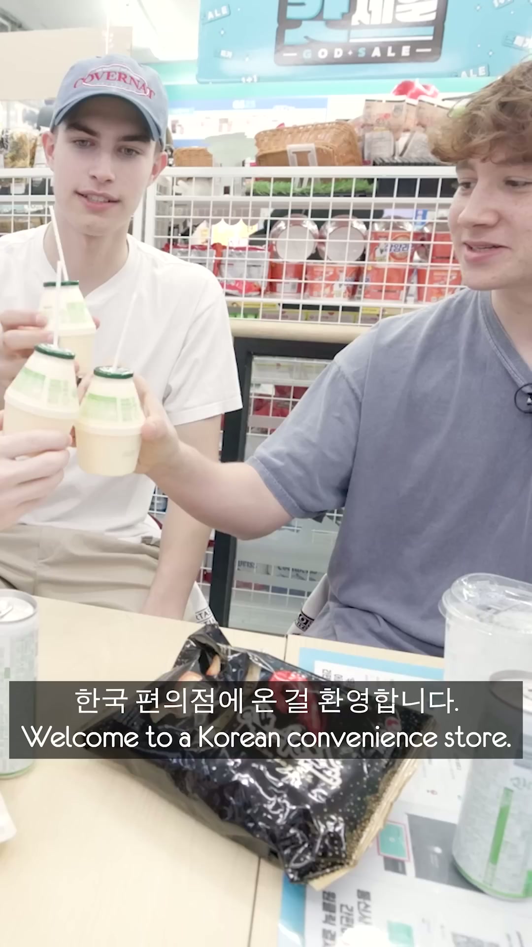 British students try Korean convenience store snacks | Taste test ...