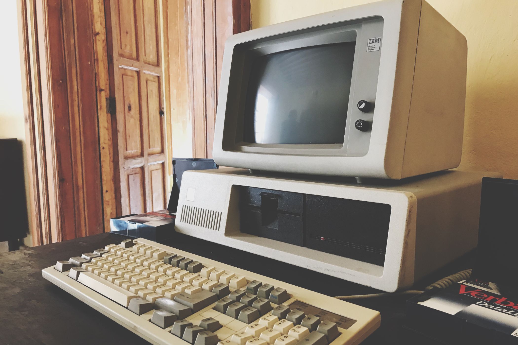 6 wacky things we had to do on old PCs